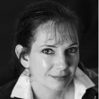 Tracy Beach, Author | Website | Books | Interview | Quotes - AllAuthor