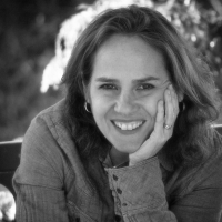 Therese Lynch, Author | Website | Books | Interview | Quotes - AllAuthor